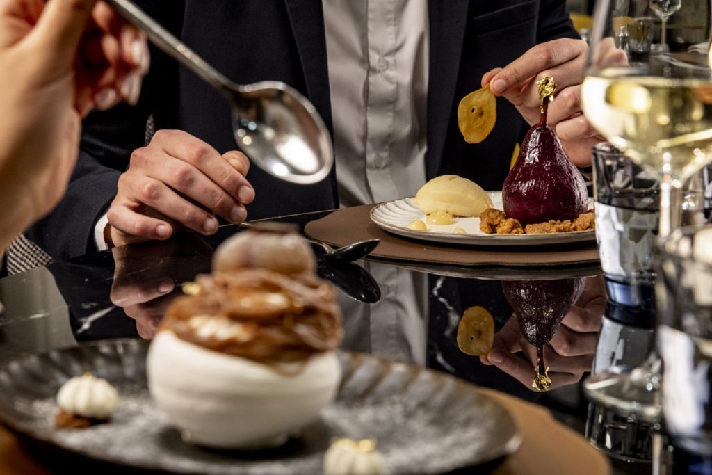 Sofitel Paris Le Faubourg - Restaurant Maison Blossom Paris Cuisine ...